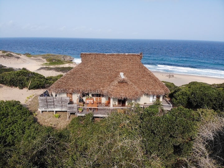 Haus In Den Dünen Mit Privatstrand Und Meerblick! - Mozambique