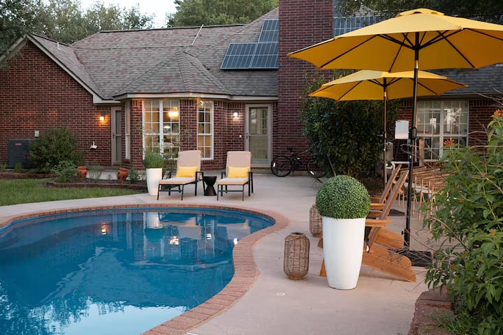 40-person Event & Party Venue |Private Katy Estate - Katy, TX