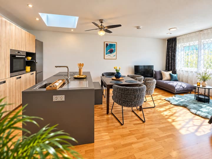 Komfort Auf 74 Qm - 2 Schlafzimmer - Stellplatz - Memmingen