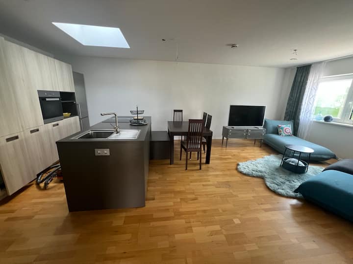 3 Zimmerwohnung Mit Küche Und Freisitz - Memmingen