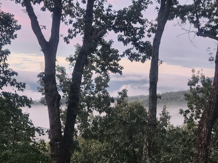 Ridgeline Retreat - Hendersonville, NC