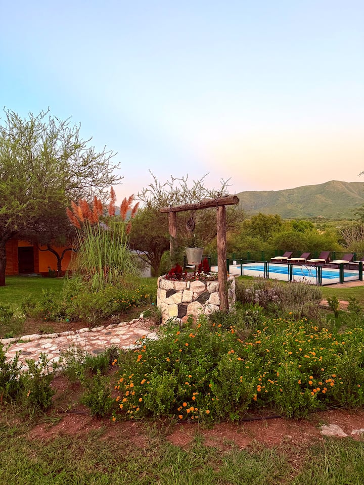 El Reencuentro Cabin • Nature & Pool - La Falda