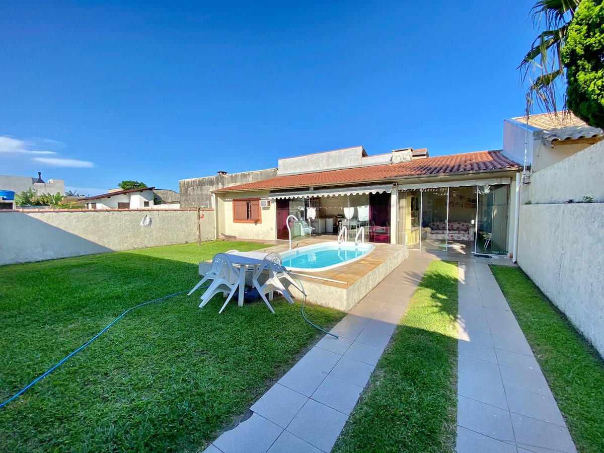 Maison complète avec piscine et espace gourmet à Imbé - Maisons à louer ...