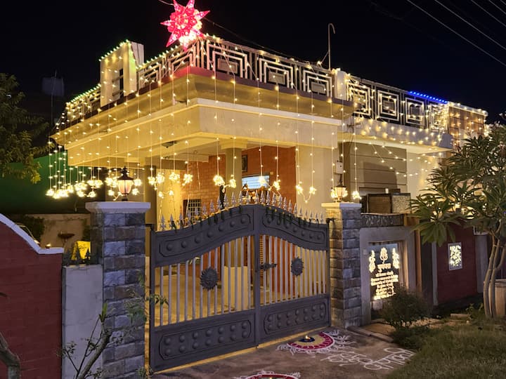 Cozy City-centre Villa | Prime Location & Easy Acc - Wardha