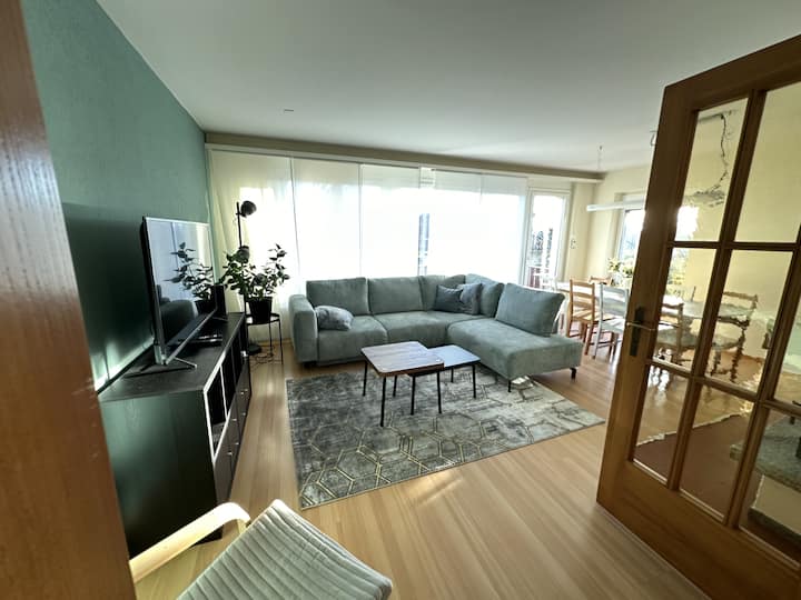 Zentrales Haus In Zollikofen - Berne