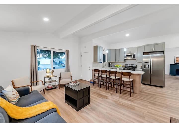 Spacious Modern 4 Bedroom House - San Jose, CA