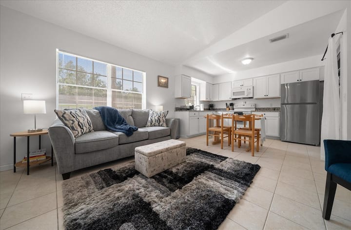 Manatee+scallop Basecamp|3br, Full Kitchen Retreat - Crystal River, FL