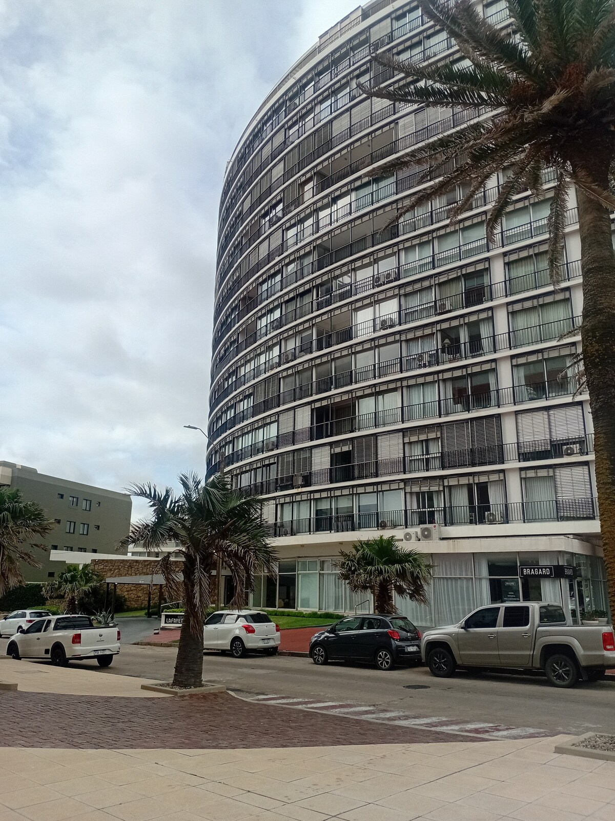 Peninsula Lafayette ocean view 7th floor the best - Apartments for Rent ...