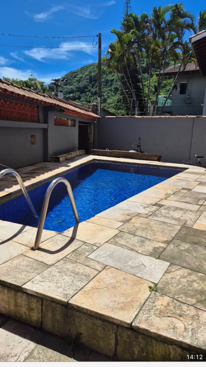 Casa Com Piscina, Churrasqueira E Perto Da Praia - Santos