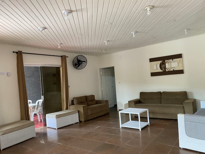 Casa Com Piscina, Churrasqueira E Perto Da Praia - Santos, Brasil