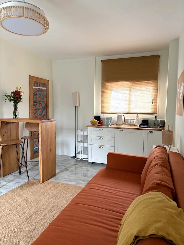 Casa De Invitados Con Spa Jacuzzi Y Sauna - Benacazón