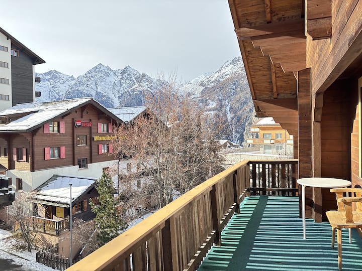 Easy Central Stay With Parking - Grächen