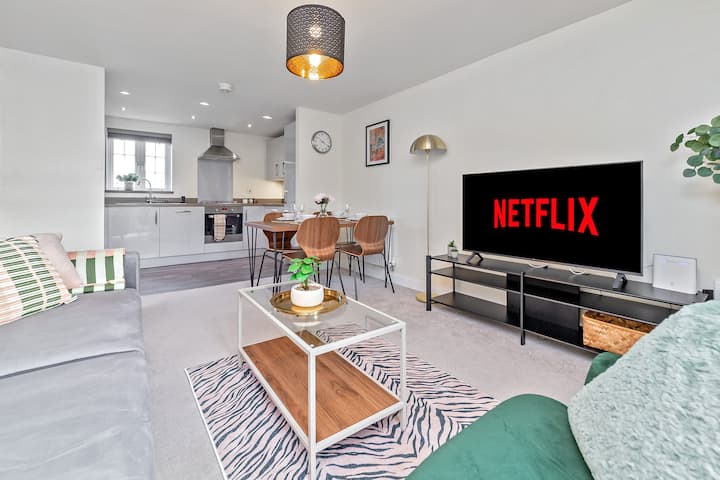 Stylish & Peaceful Apartment~free Parking~near M1 - Bedford