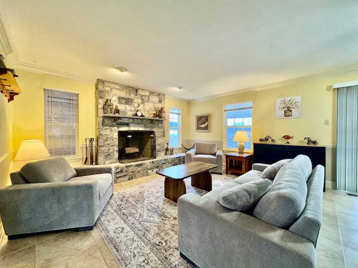 Peaceful 5br Farm Stay • Pool, Pond & Sunsets - Hamburg, PA