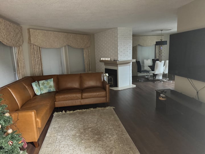 Affordable Private Room Great Location. - Abbotsford