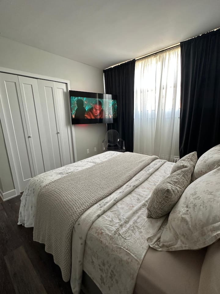 1 Bedroom Entire Apartment In Midtown Toronto - Toronto