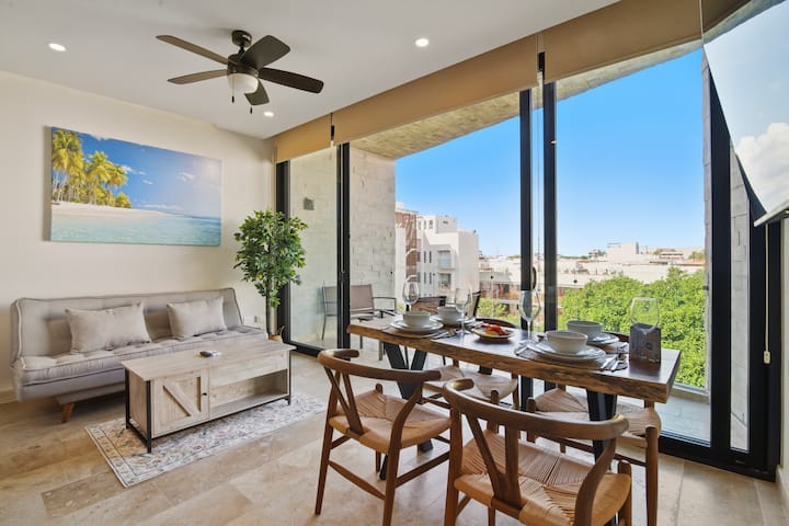 Central Suite | Terrace, Pool & Gym | Casago - Playa del Carmen