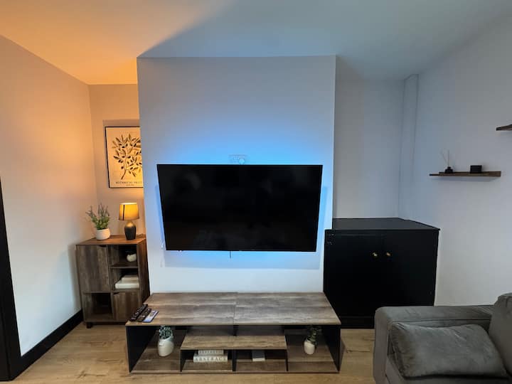 3br Contractor/family Home In Liverpool - Liverpool, UK