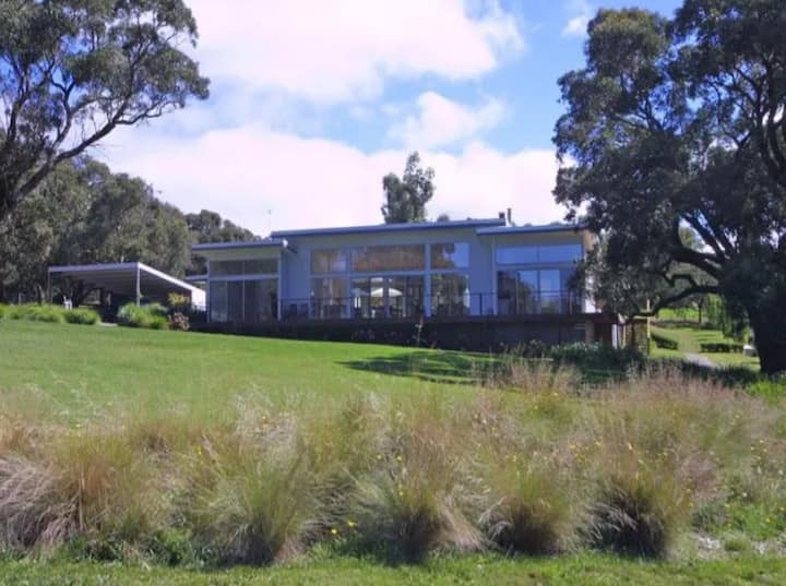 Instantly Relaxing, Irresistibly Inviting - Gisborne, Australia