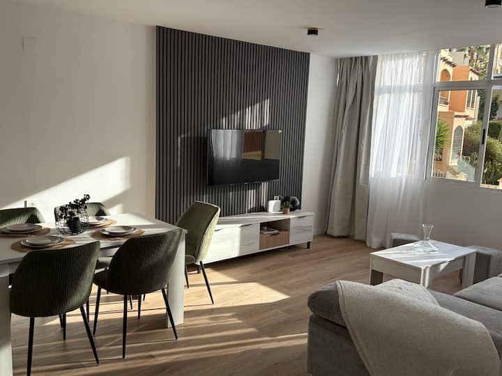 Junto Al Puerto De Aguadulce - Aguadulce