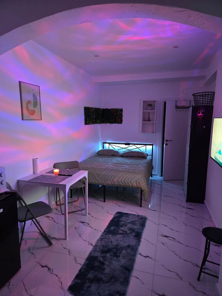 Studio Cosy/moderne Avec Clim - L'Isle-d'Abeau