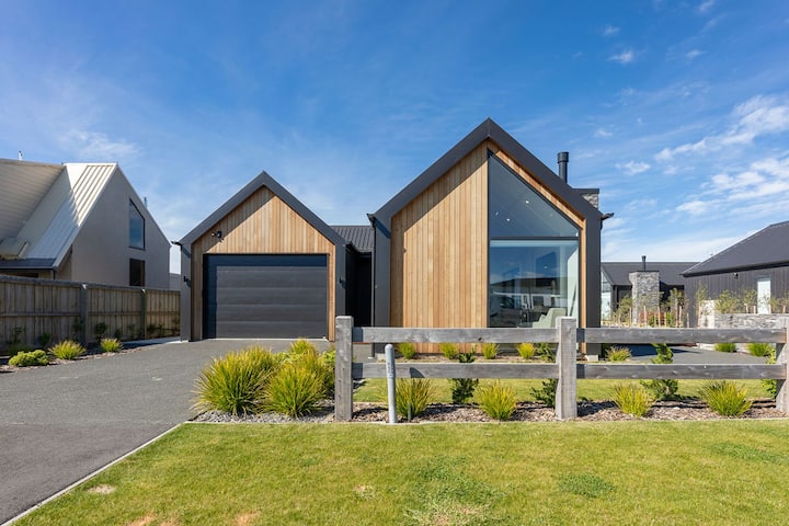The Racecourse Retreat - Methven