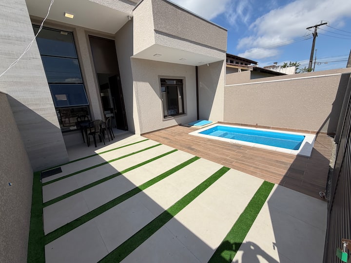 Casa De Praia Em Guaratuba Com Piscina - Guaratuba