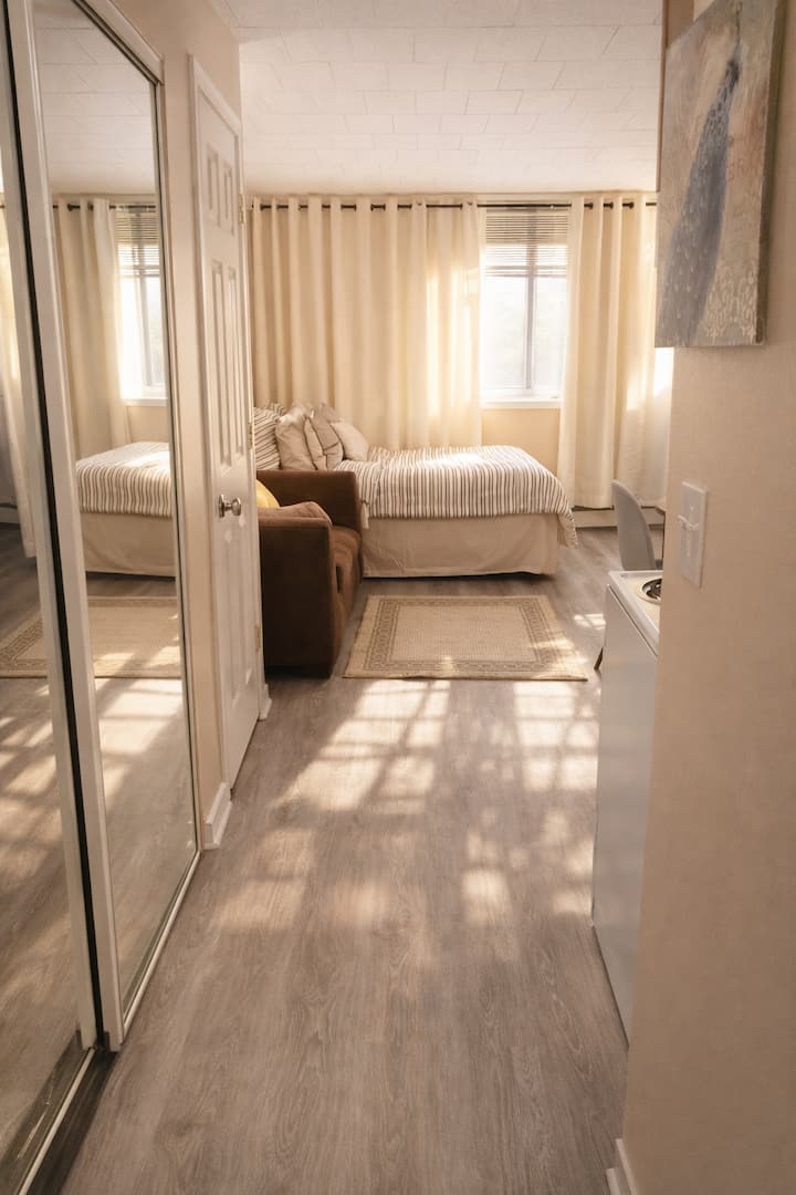 Dwntwn*annarbor Wlk-stadium, Hospitals*restaurants - Ann Arbor, MI