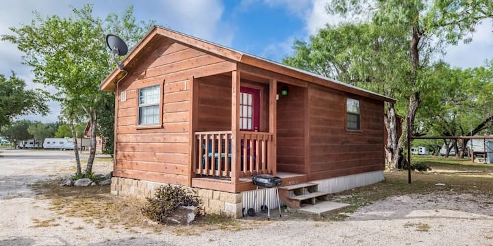 The Fishing Cabin - Three Rivers - Three Rivers, TX