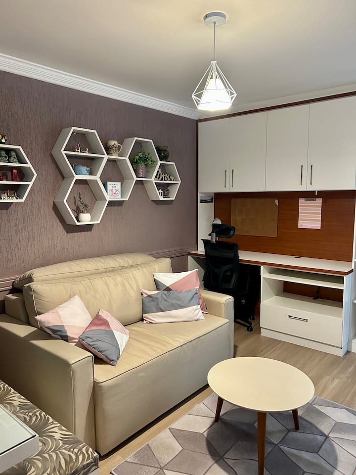 Apartamento A 550 Metros Da Praia Central De Bc - Balneário Camboriú