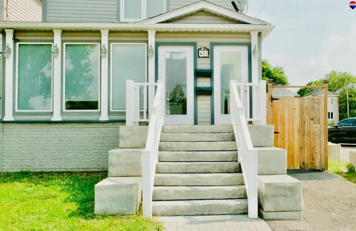 Home Sweet Home, Downtown Newly Renovated  Suite - Sault Ste. Marie, MI