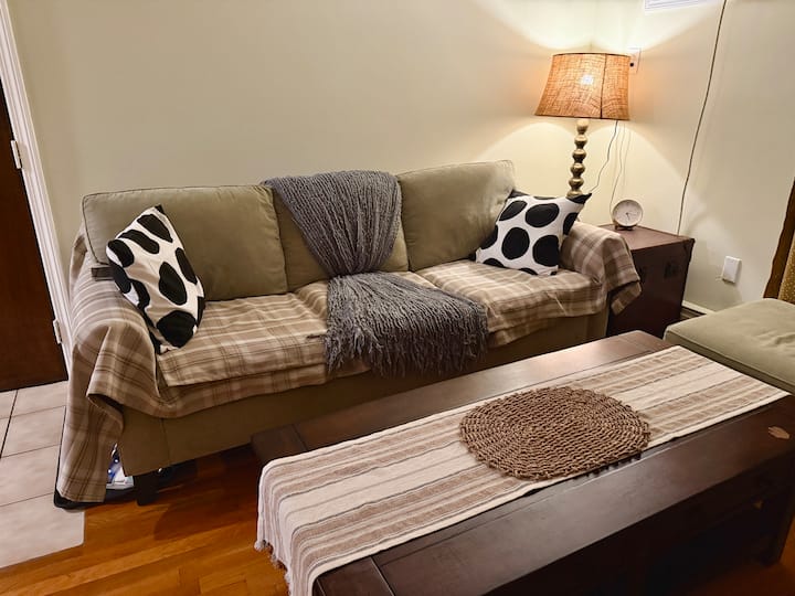 Xin's Condo - Revere, MA