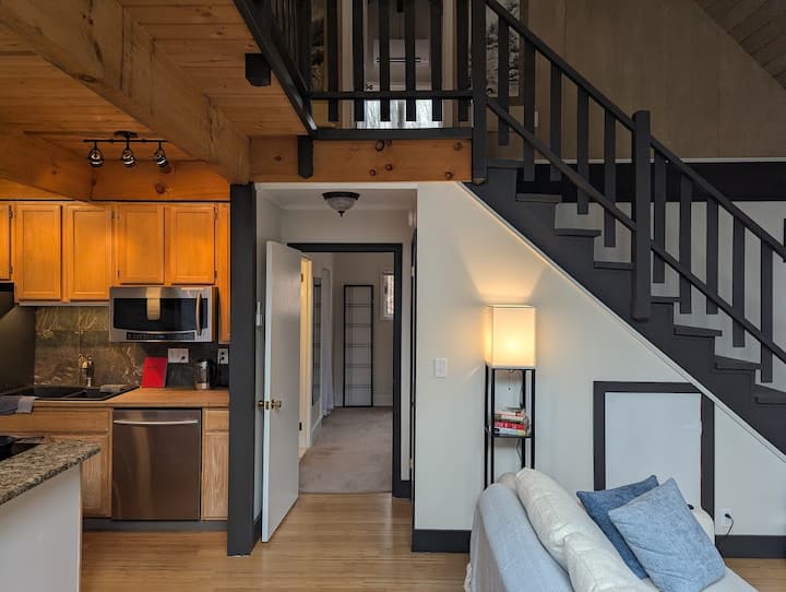 Mountain Zen Cabin Retreat - Minutes To Downtown - Asheville, NC