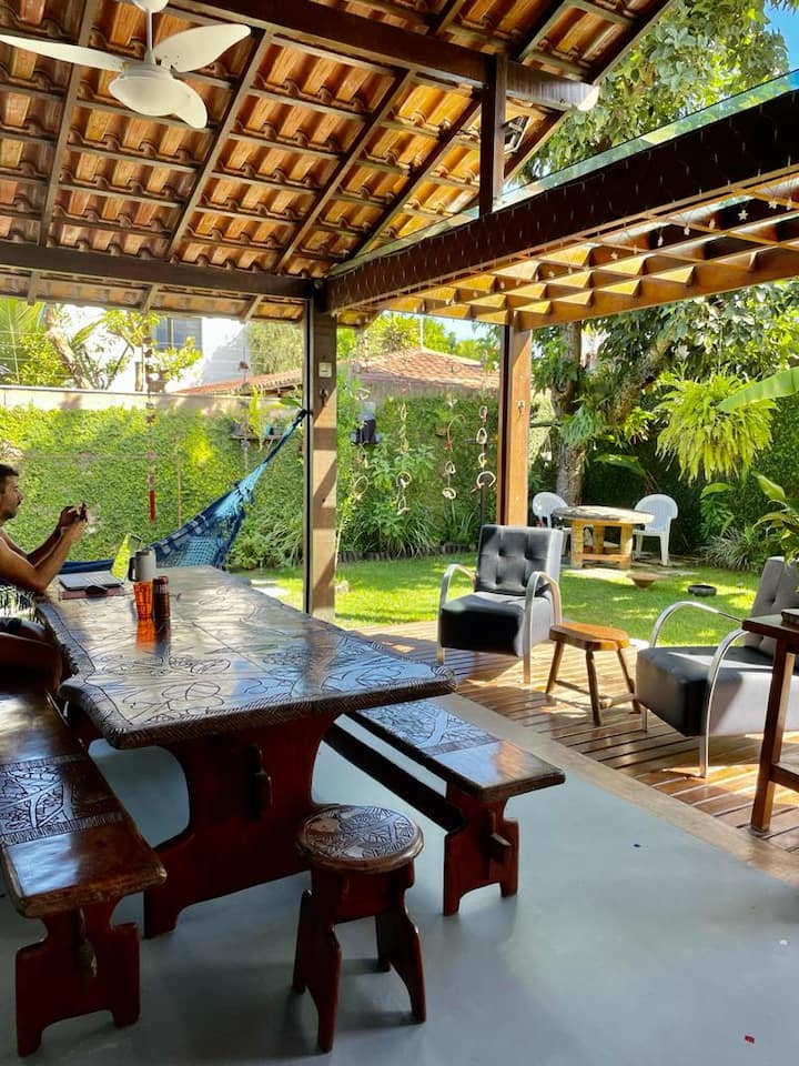 Casa Colorida Em Manguinhos A 300m Da Praia - Serra