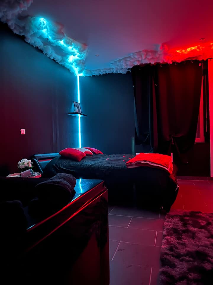 Love Room Cinéma & Balnéo Privative - Audincourt