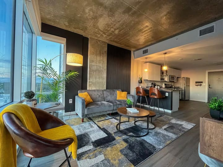 Majestic Downtown Suite - Orlando, FL