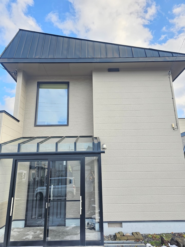 4部屋一軒貸切！富良野駅・スキー場近く！駐車場完備【furano Lavender House】 - Furano