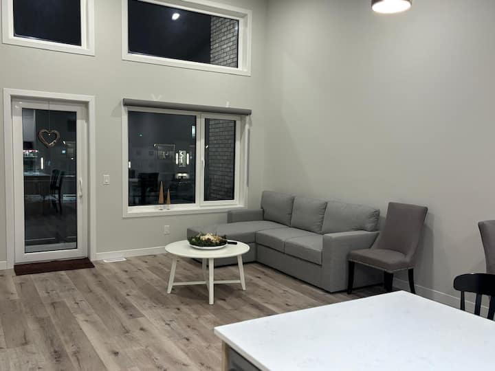 Newly Build 2 Bedroom Condo In A Prime Location - Steinbach