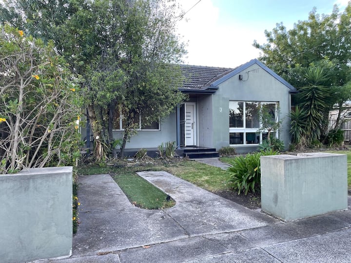 Specious 7br | Sleeps 14 | Close To Monash Uni - Melbourne