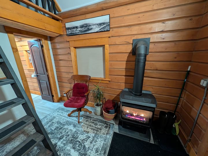 Cabin At Three Sisters Farm - Yukon