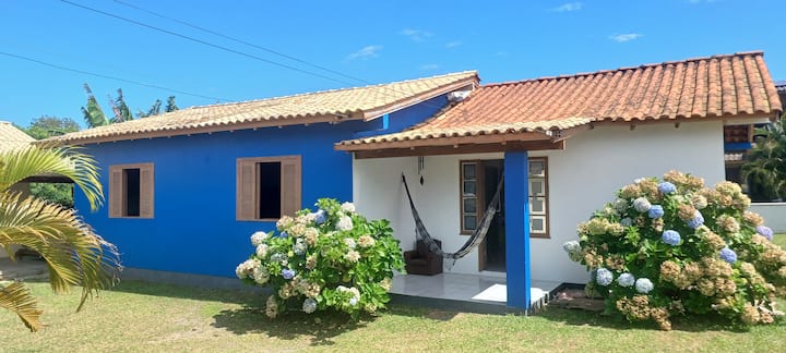Casa Espaçosa Com 4 Quartos - Garopaba