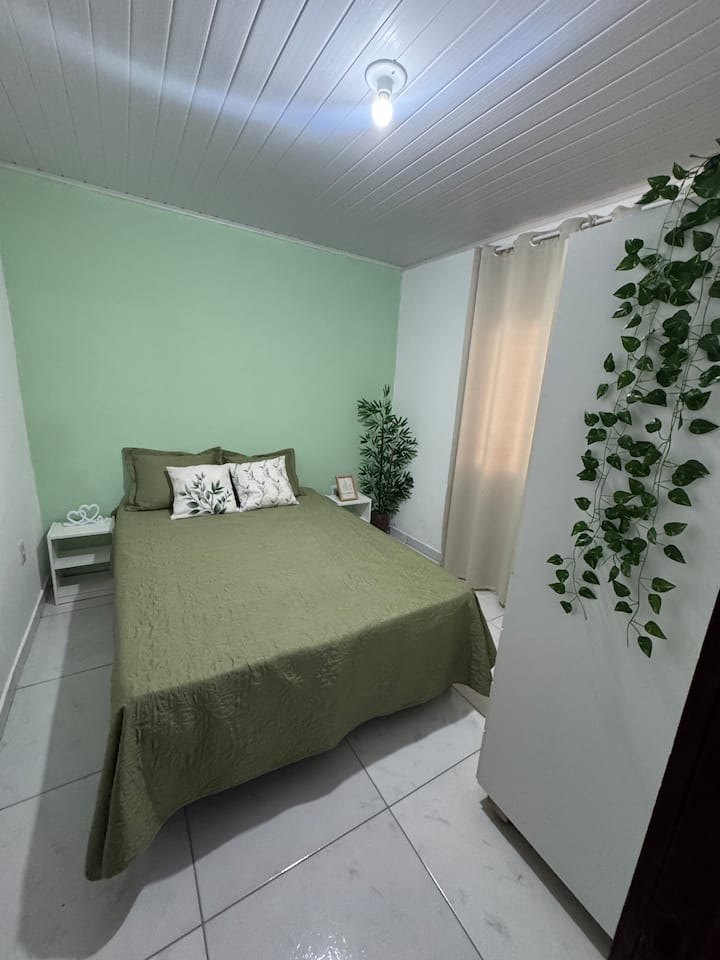 Casa Com Dois Quartos Perto Da Praia - Imbituba