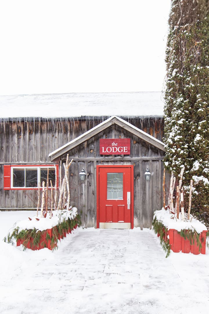 Strathmere Country Retreat - The Centre - Ottawa