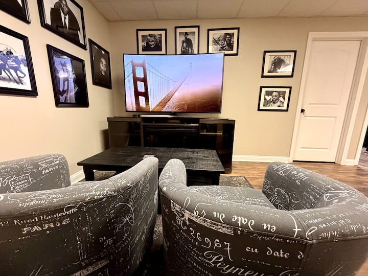 Cozy Luxury Studio Escape - Clarksville, TN