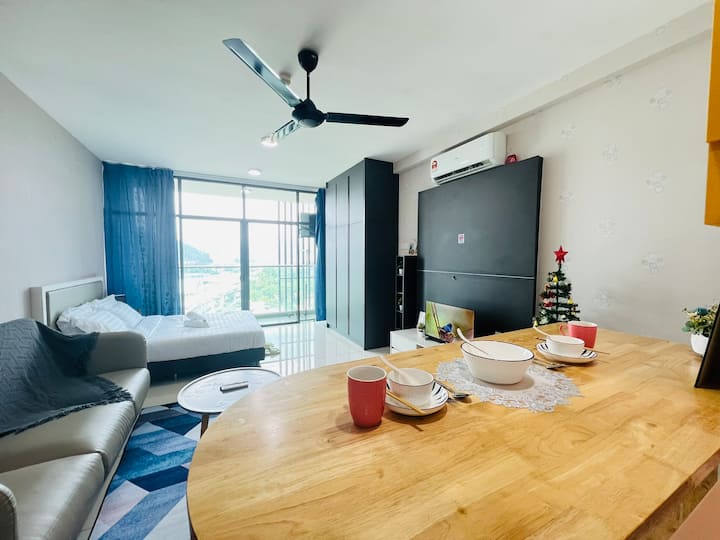 Liberty Ampang Unit With Wifi & Small Balcony - Hulu Langat