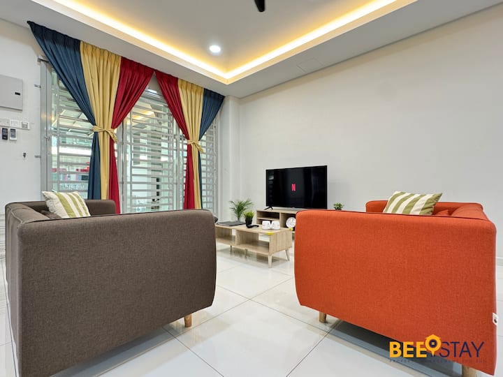 Taiping City Centre 2 Storey Landed For 12 Pax - Taiping