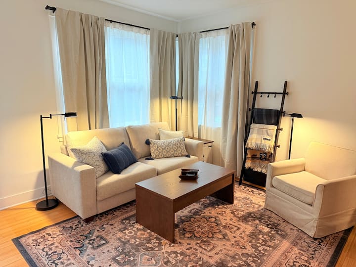 Cozy Corner Flat At Nob Hill—heated Bath Floor! - Portland, OR