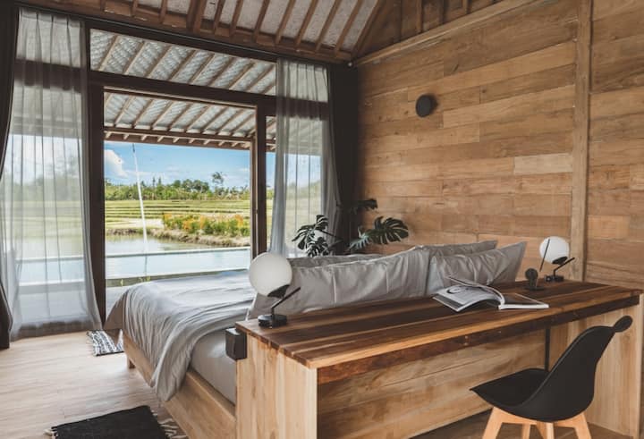 Tropical Villa 3br | Near Canggu & Ricefields - Bali