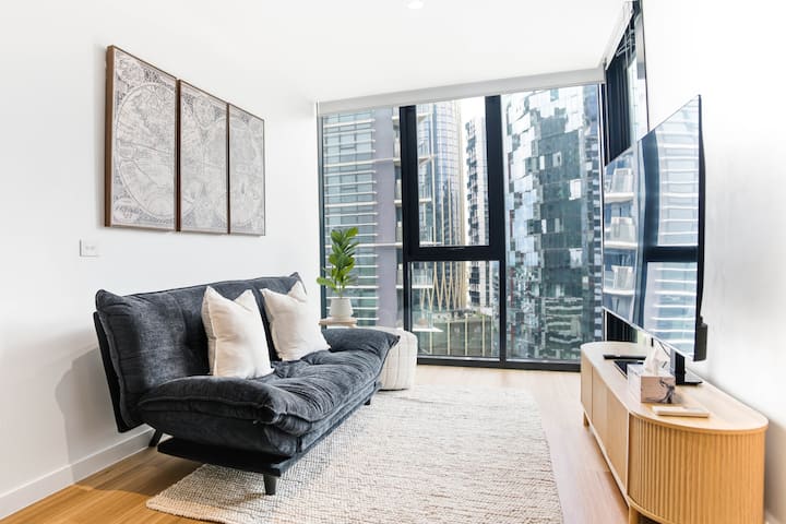 Southbank Luxury 2br | Skyhigh Pool/gym, Cbd Views - 