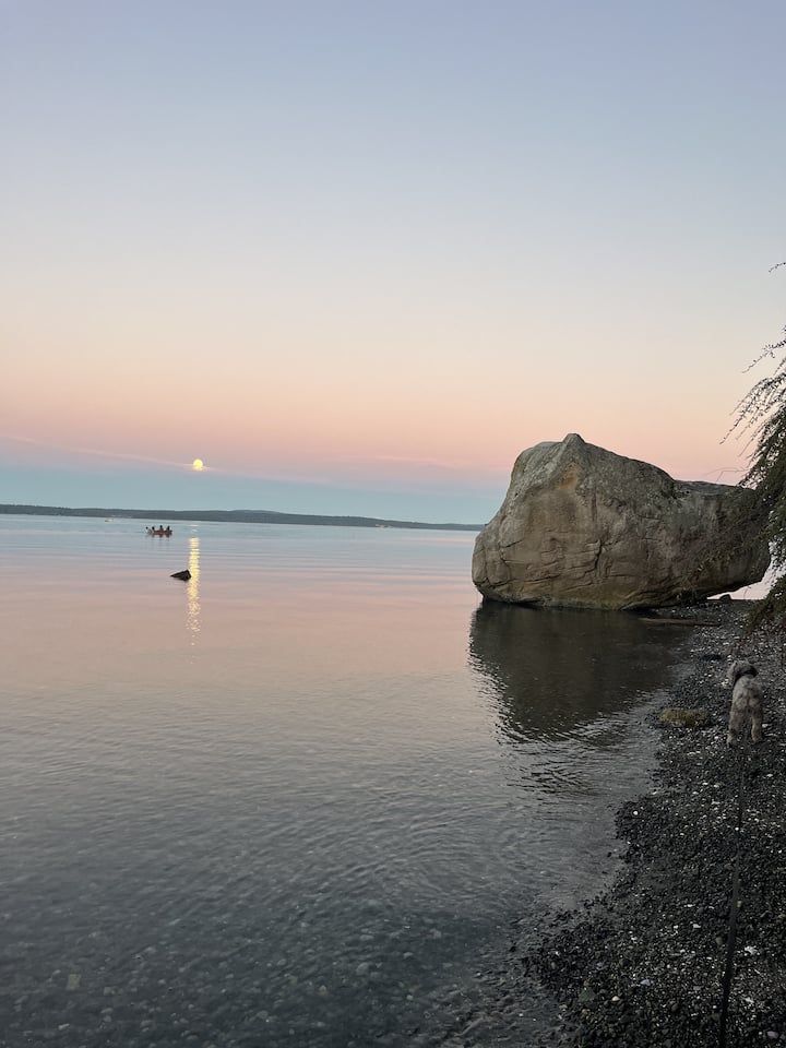 Sunny Saltair Suite - Chemainus